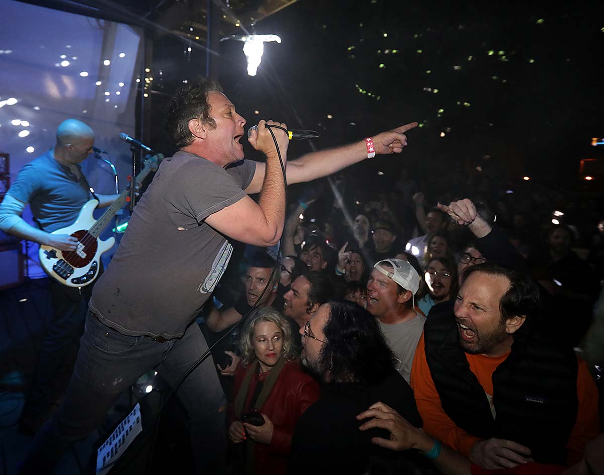 A Re-Reunited Tripping Daisy Hit Like An Atom Bomb At Dada. | Central Track